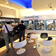 First Dahon Flagship Taiwan Store Opens | Bicycle Retailer and Industry ...