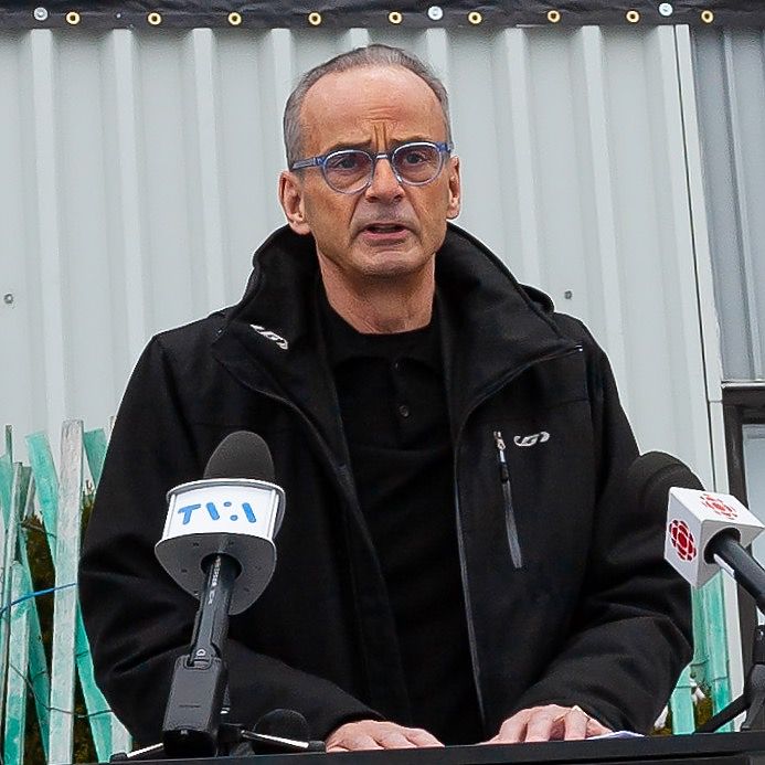 Investment group and government program help Louis Garneau relaunch ...