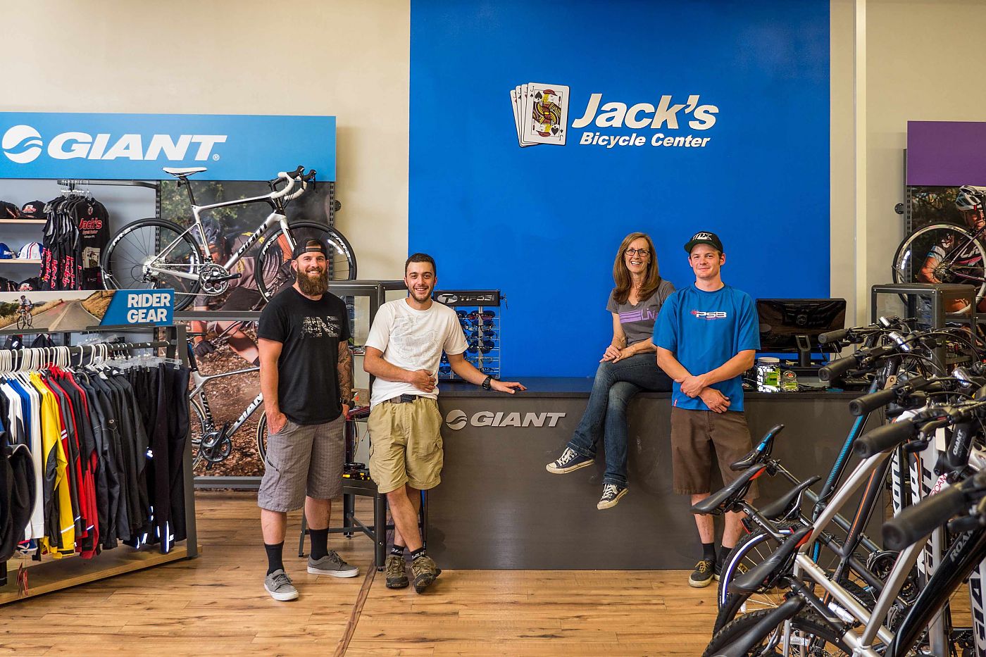 Jack’s Bicycle Center remodels, reopens as Giant Partner Store | Bicycle Retailer and Industry News