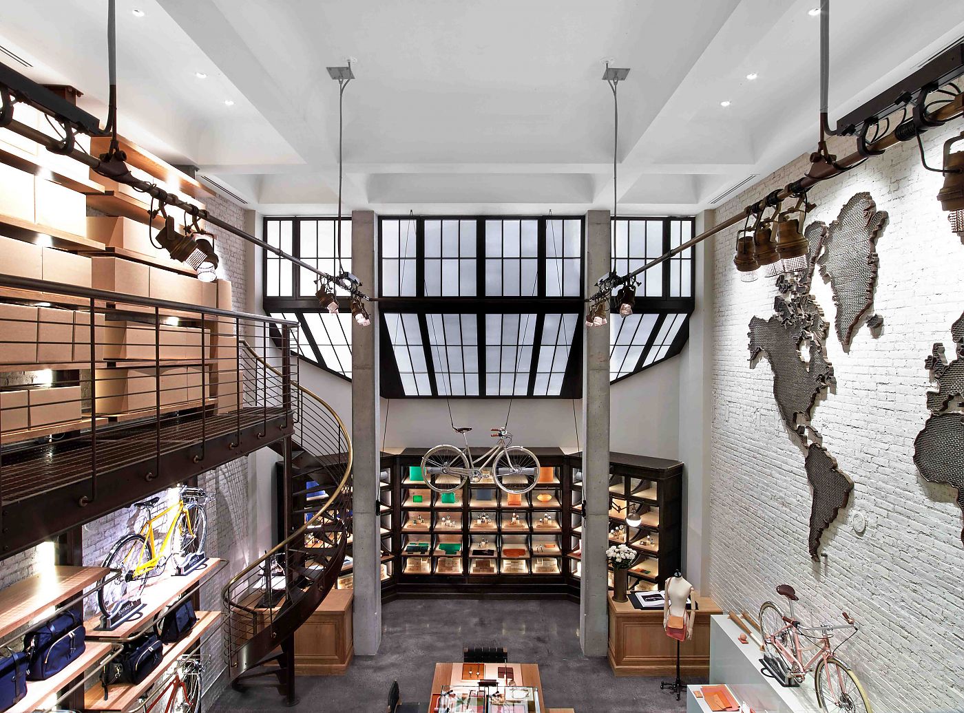 Detroit’s Shinola opens retail boutique in Manhattan | Bicycle Retailer ...