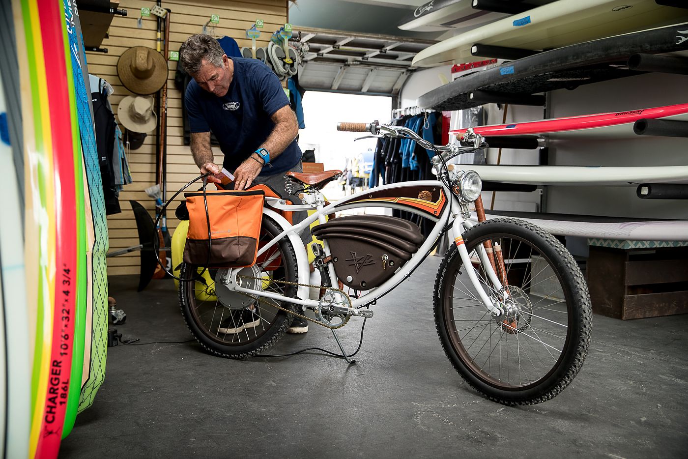 Vintage Electric develops limited edition e-bike with surf legend Jeff ...