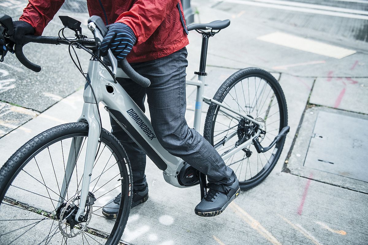 Diamondback adds e-bikes to its line, launches 'Get Amped' campaign ...
