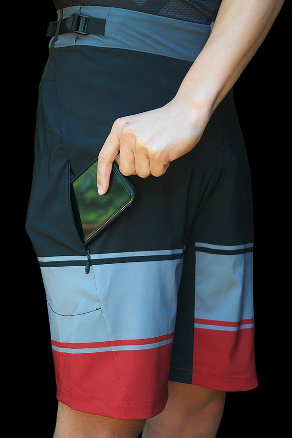 Jakroo launches custom MTB apparel line for shops | Bicycle Retailer ...