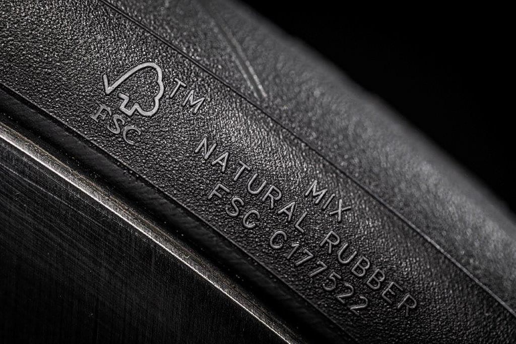Pirelli introduces FSC-certified natural rubber bike tires | Bicycle ...