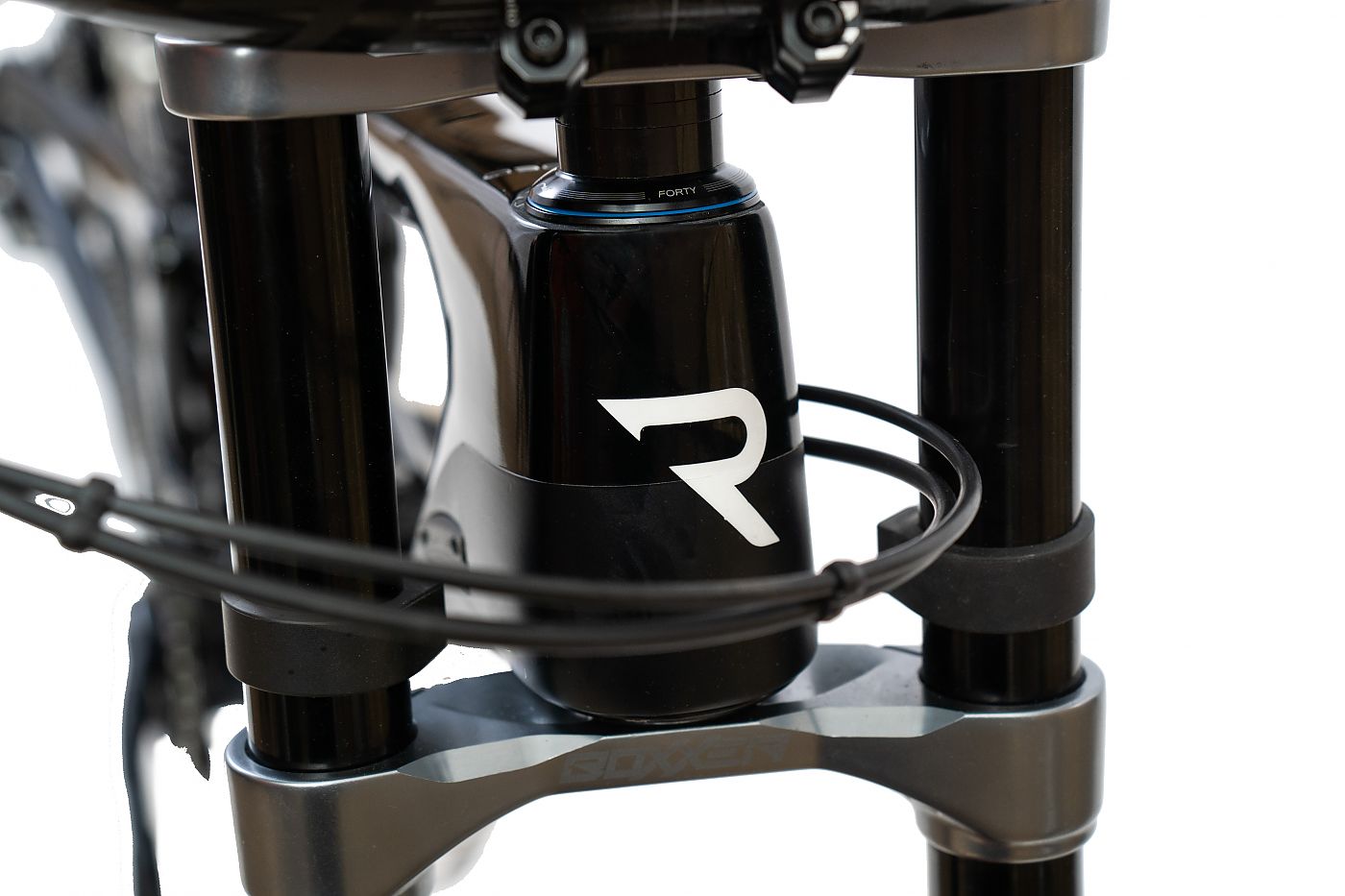 Revel Bikes manufactures 3D-printed carbon fiber prototype bike ...