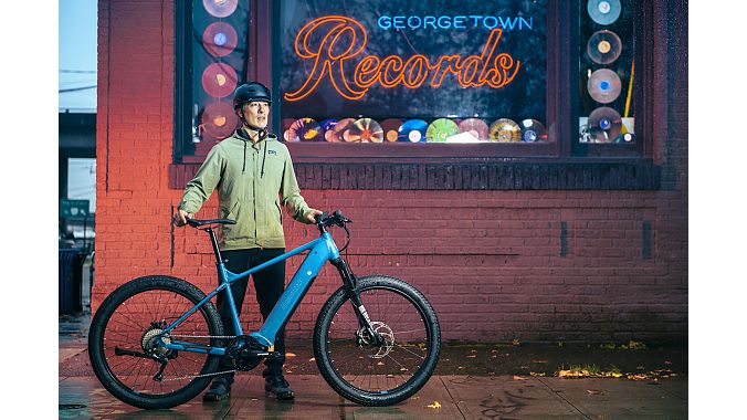 Diamondback adds e-bikes to its line, launches 'Get Amped' campaign ...